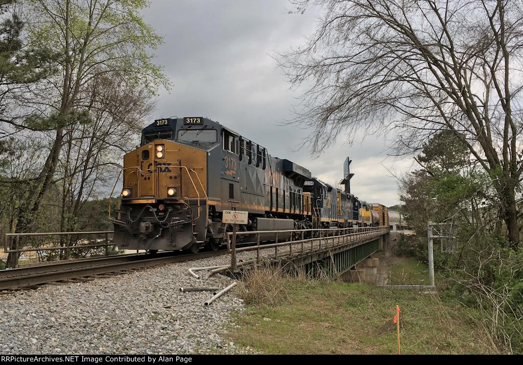 CSX 3173, 2234, 6401, and USSC 305 cross the I85 bridge